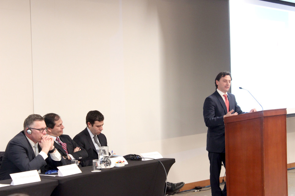 SERNAC, APEC Chile y Universidad Católica realizan primer seminario de ...